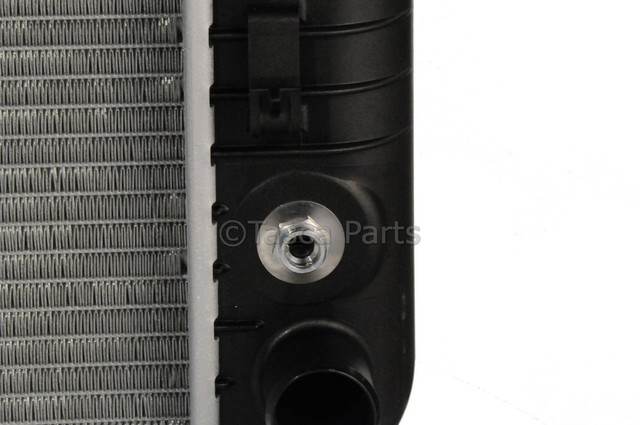 2005-2008 GM Radiator 19256745 | TascaParts.com