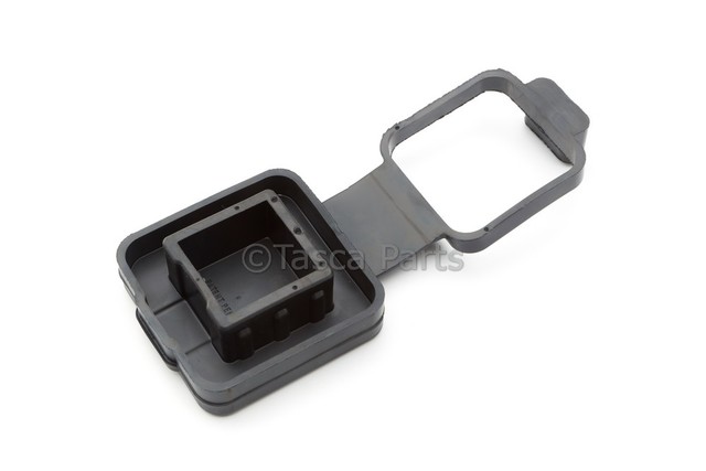 2014-2025 GM Trailer Hitch Receiver Cover 23181344 | TascaParts.com