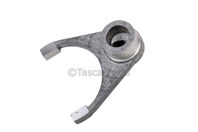 2002-2009 GM Front Drive Axle Clutch Fork 12479132 | TascaParts.com