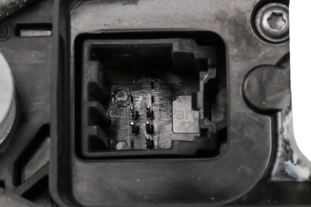 Rear Passenger Side Door Latch 13546552 | TascaParts.com