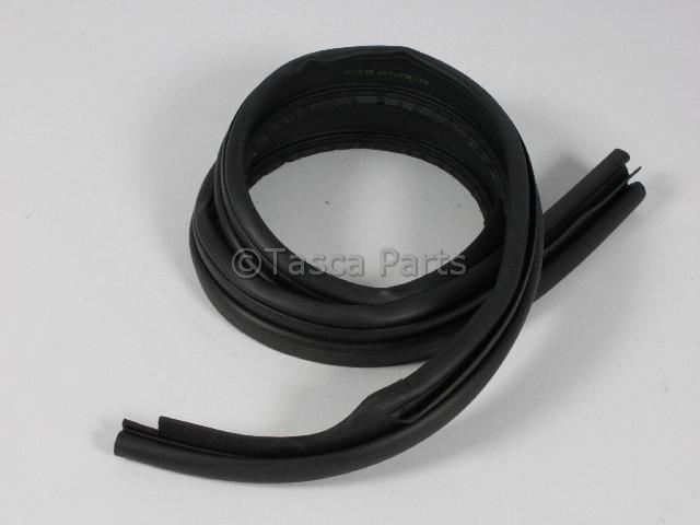 2002-2010 Dodge Upper Seal - Driver's Side (LH) 55277191AB | TascaParts.com