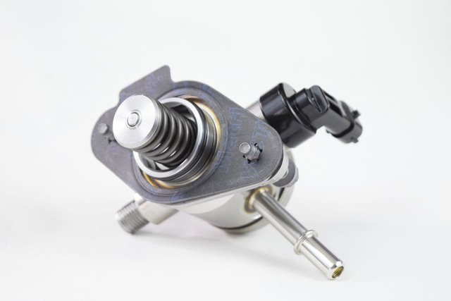 GM Parts | Genuine High Pressure Fuel Pump with Seal, Retainer, Gasket ...