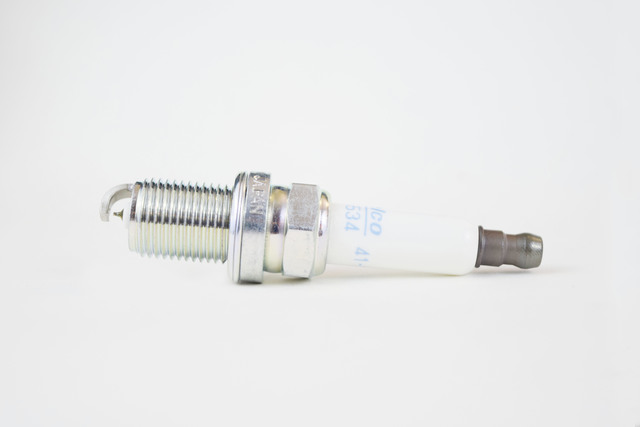 12681655 GM Iridium Spark Plug | GM Parts Store