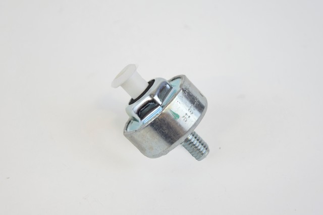 GM Parts | Genuine Ignition Knock (Detonation) Sensor Part# 12589867 ...