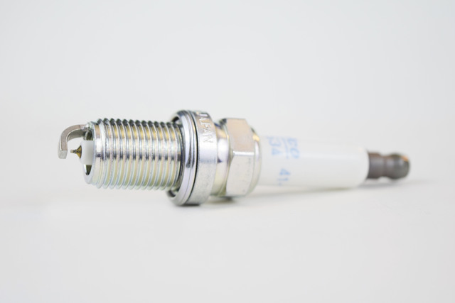 12681655 GM Iridium Spark Plug | GM Parts Store