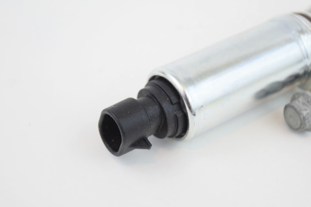 GM Parts | Exhaust Variable Valve Timing (VVT) Solenoid Part# 12679100 ...