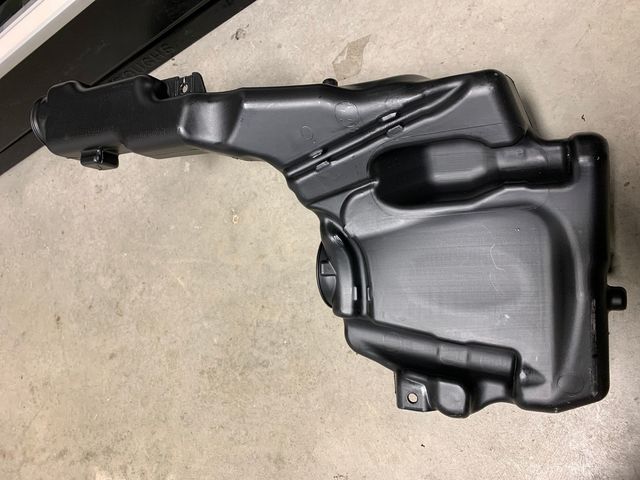 2048690200 - Reservoir 2008-2018 Mercedes-Benz | MB Parts Source