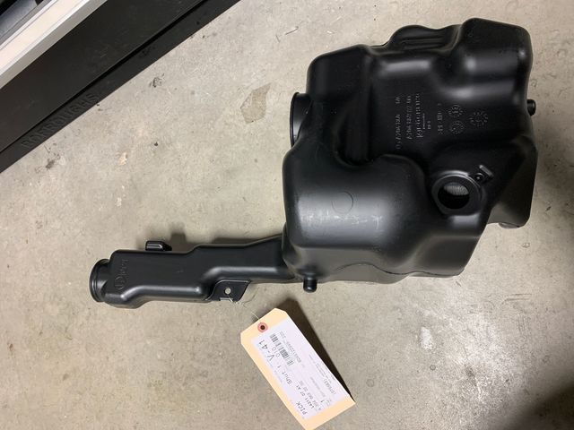 2048690200 - Reservoir 2008-2018 Mercedes-Benz | MB Parts Source