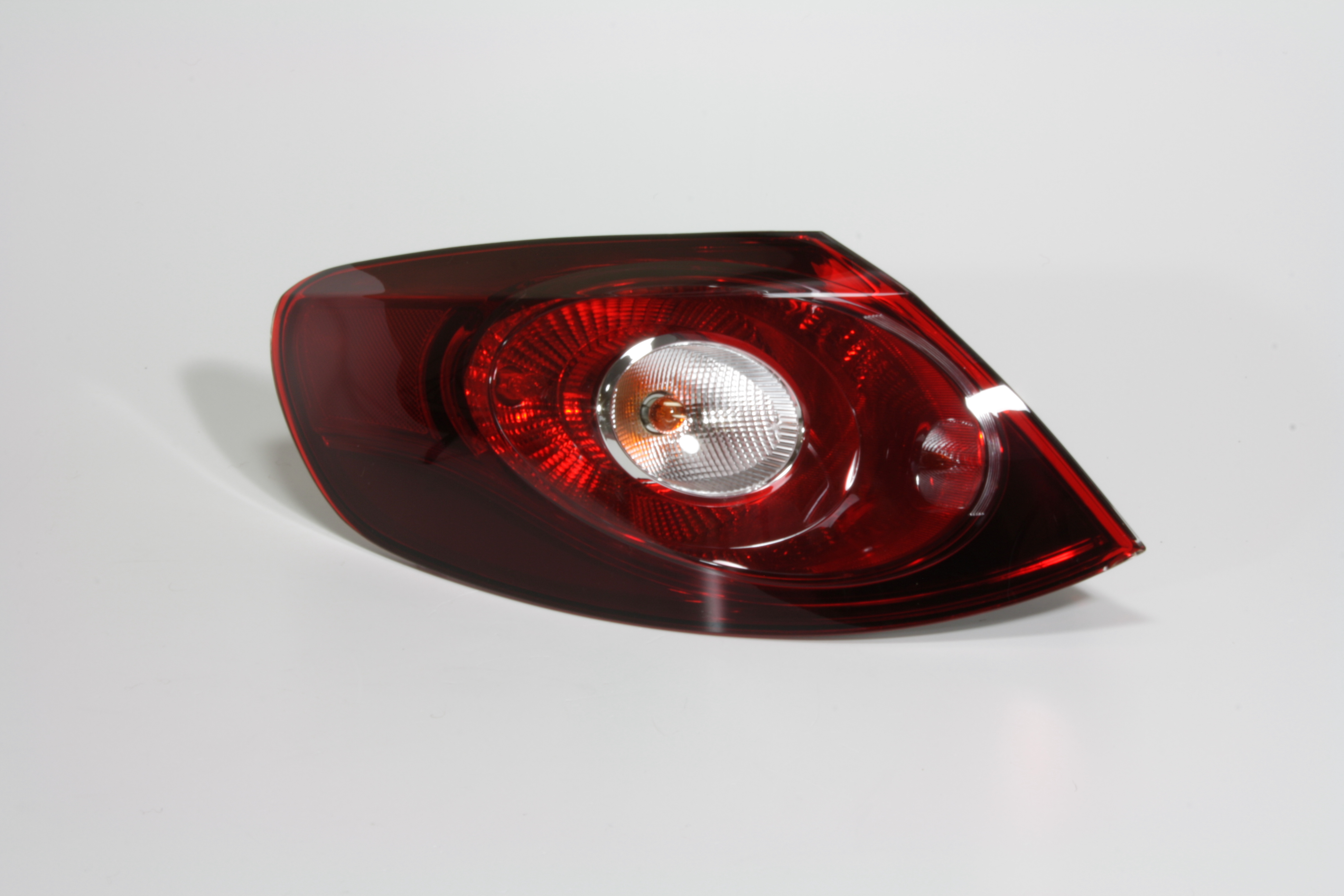 2011-2012 Volkswagen CC Vw Cc R-line Cherry Red Tail Lamp Assy 3C8-945 ...