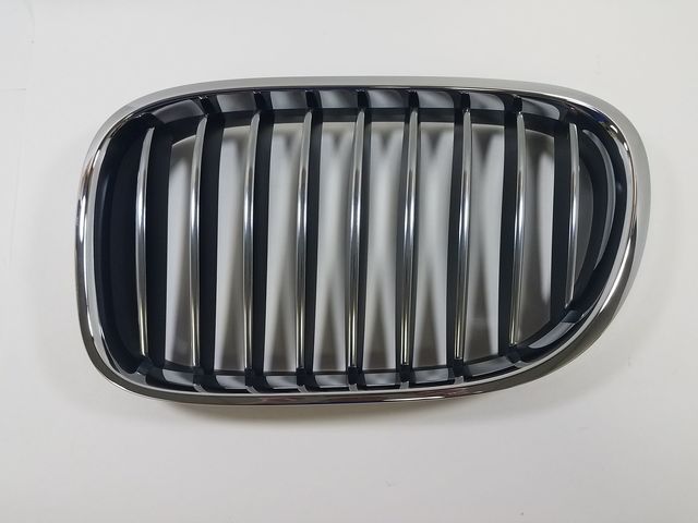 51117295297 - 2011-2015 BMW Grille (51-11-7-295-297) | BMW of South ...