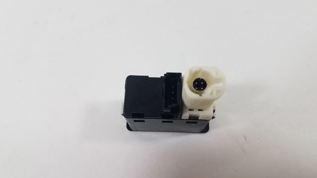 84109237653 - 2009-2015 BMW Auxiliary Audio Jack (84-10-9-237-653 ...