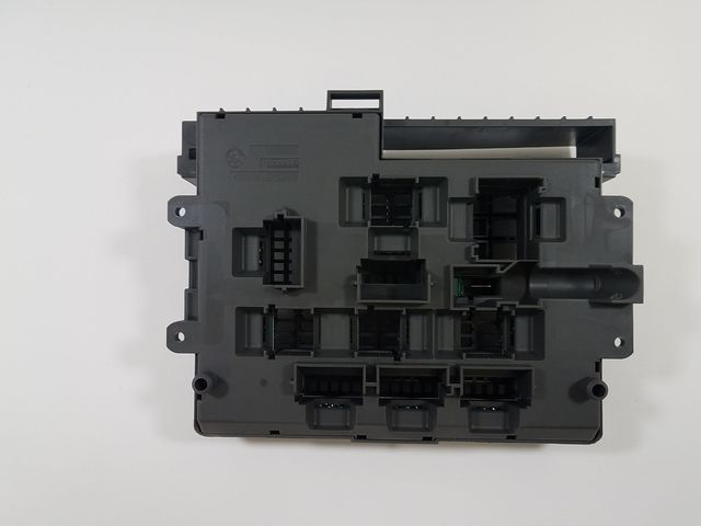 61149119447 - Power Distribution Box Fron 619900 (61-14-9-119-447 ...