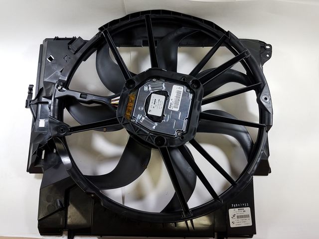 17425a3f109 - 2007-2016 BMW Engine Cooling Fan Assembly (17-42-5-A3F ...