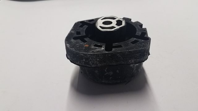 22326777389 - 2010-2019 BMW Transfer case Mount (22-32-6-777-389) | BMW ...