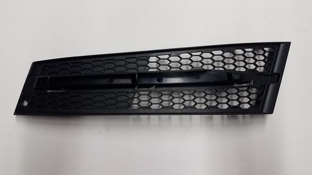51117227923 - 2011-2013 BMW Lower Bumper Grille, left (51-11-7-227-923 ...