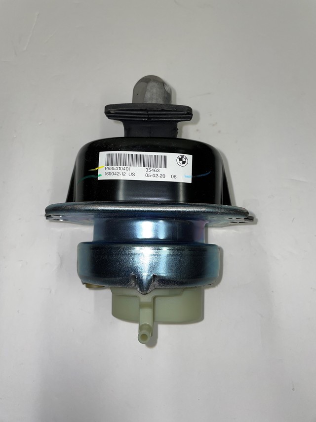 22116853104 - 2014-2018 BMW X5 Engine Support (22-11-6-853-104) | BMW ...