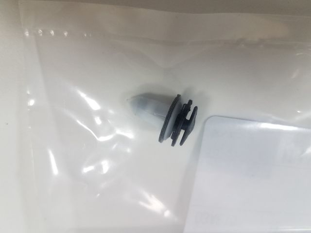 51718234698 - 1999-2018 BMW Cowl Grille Clip (51-71-8-234-698) | BMW of ...