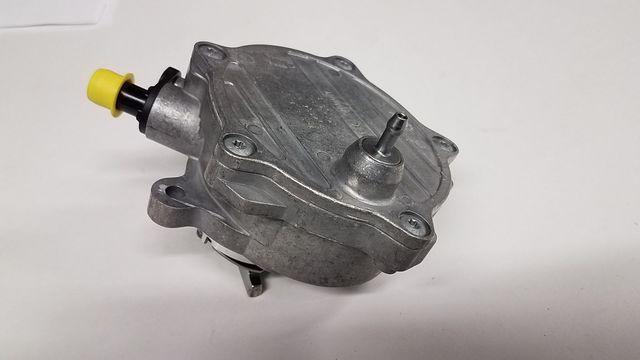 11667635657 - 2002-2013 BMW Vacuum Pump (11-66-7-635-657) | BMW of ...