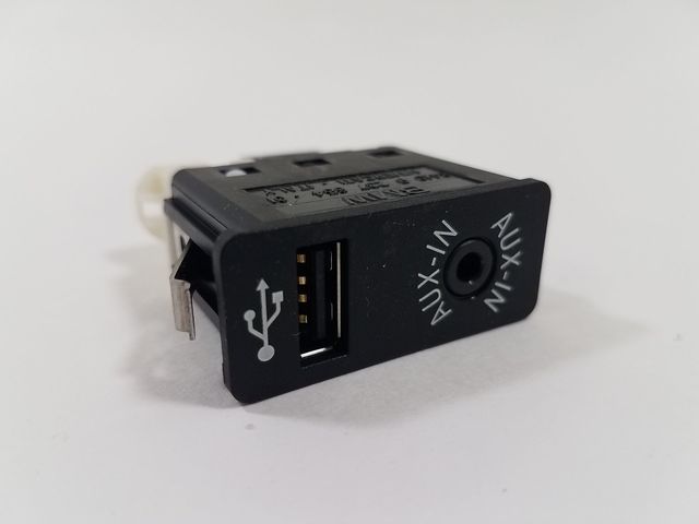 84109237654 - Auxiliary In USB Port 619990 (84-10-9-237-654) | BMW of ...