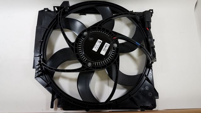 17427519704 - 2003-2008 BMW Z4 Fan Assembly (17-42-7-519-704) | BMW of ...