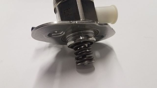 13518604229 - 2013-2018 BMW Fuel Pump (13-51-8-604-229) | BMW of South ...