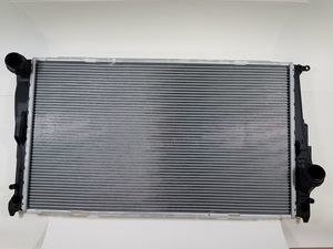 17117547059 - 2007-2016 BMW Radiator (17-11-7-547-059) | BMW of South ...
