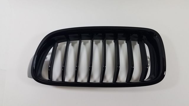 51117464493 - 2018-2019 BMW Grille (51-11-7-464-493) | BMW of South ...