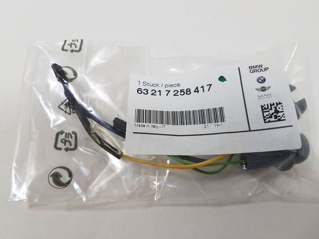 63217258417 - Light Socket Assembly With W 635010 (63-21-7-258-417 ...