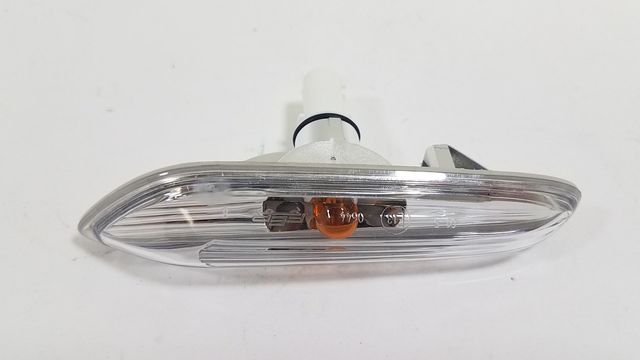 63137165742 - 2004-2010 BMW Repeater Lamp (63-13-7-165-742) | BMW of ...