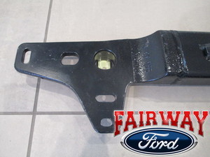 17 thru 22 Super Duty OEM Ford 5th Wheel/Gooseneck Hitch Prep Package ...