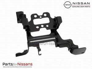 2015-2018 Nissan Murano Mount Bracket 28452-5AA4A | Parts for Nissans