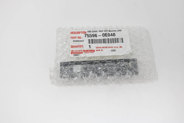 Genuine Toyota 75596-0E040 Roof Mount Cover Body fta.com.tr