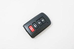 89904-06140 - Keyless Entry Transmitter 2012-2019 Toyota | Longo Toyota ...