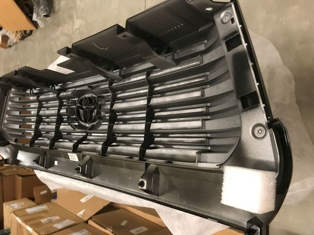 53100-0C320-C0 - 2014-2017 Tundra Platinum 218 Attitude Black Grille ...