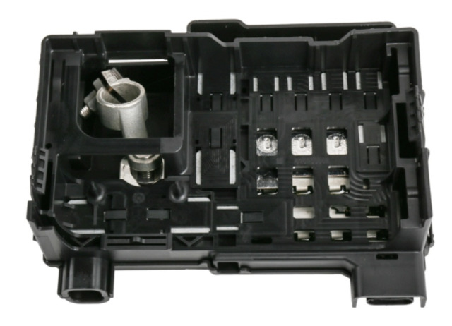 Battery Distribution Engine Compartment Fuse Block 23223079 GM | GMPartsDirect.com