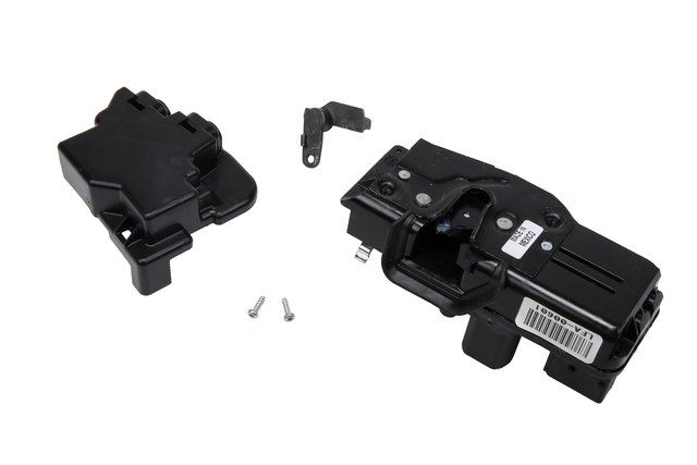 2015-2019 Chevrolet Corvette Front Driver Side Door Latch 84451453 GM ...