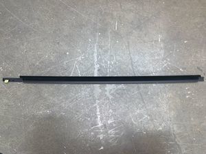 2004-2009 Toyota Prius Door Window Belt Weatherstrip (Left, Front ...