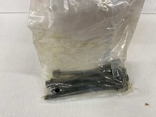 AG9Z-6065-A - Engine Cylinder Head Bolt (SOLD IN A PACKAGE OF 10 ...