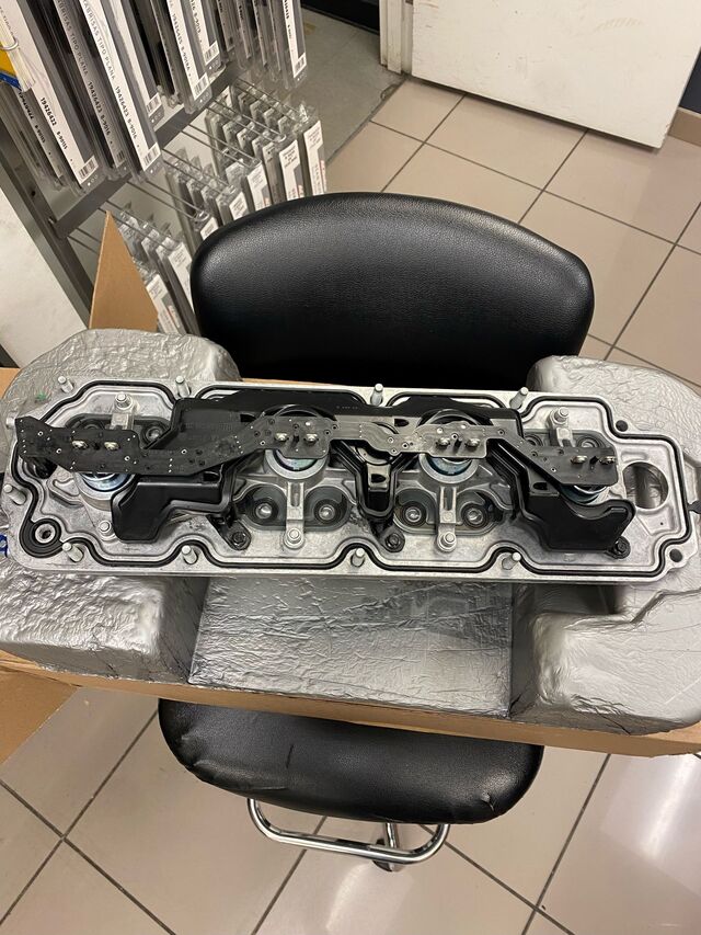 12697806 - Manifold Gateway Buick GMC Parts