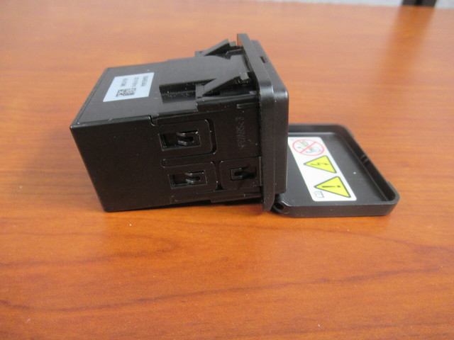 OEM Mopar 2014-2022 Jeep Dodge Ram Floor Console 115V Power Outlet ...