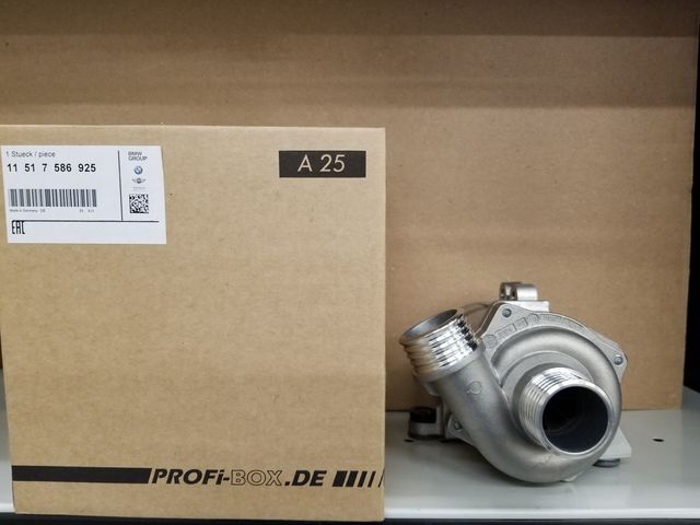 2006-2013 BMW Water Pump 11-51-7-586-925 | Online BMW Shop