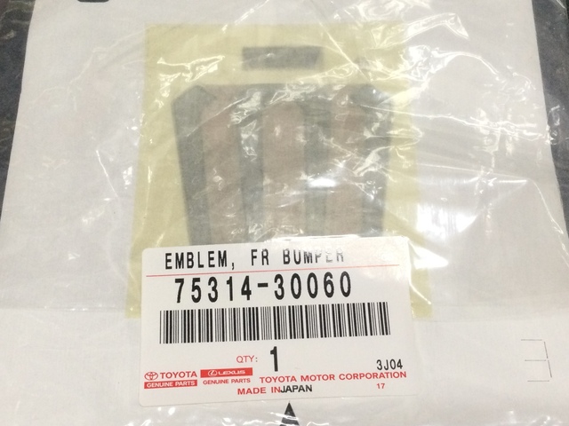 Genuine Toyota Crown Front Bumper/Grill Emblem 75314-30060 | Elmhurst ...