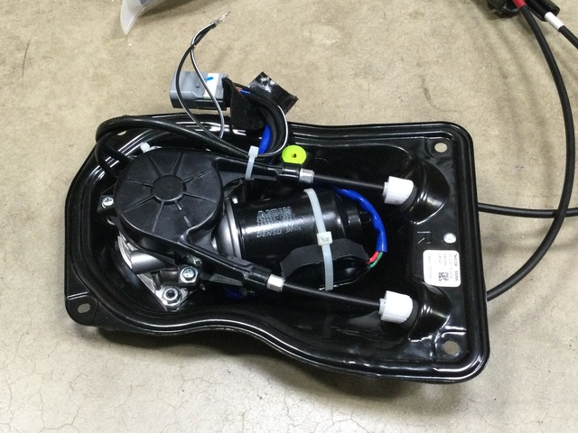 2004-2010 Toyota Sienna Genuine Toyota 2005-2010 Right Power Sliding ...