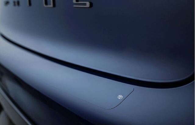 2024 Toyota Genuine Toyota 2023 + Prius Rear Bumper Applique PT929 ...