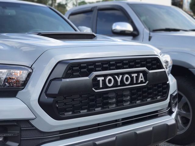 2017-2018 Toyota Tacoma Genuine Toyota Tacoma TRD PRO Grill Insert ...