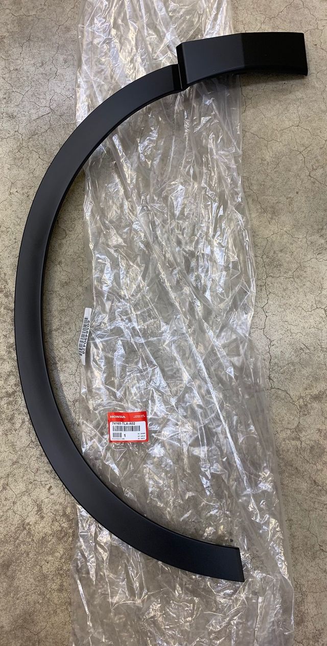 2017-2022 Honda CR-V Wheel Opening Molding 74165-TLA-A02 | Honda Parts ...