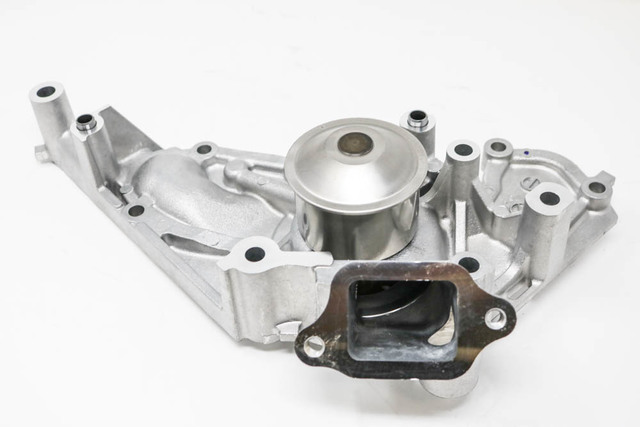 16100-09201 - Engine Water Pump 1998-2009 Toyota | Longo Toyota Parts