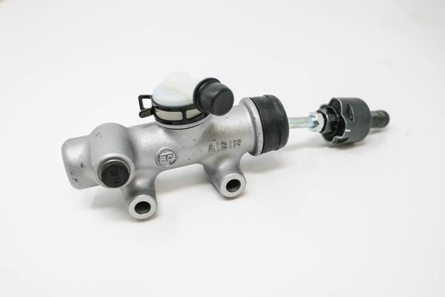 31420-60033 - Master Cylinder 2015-2023 Toyota Tacoma | Longo Toyota Parts