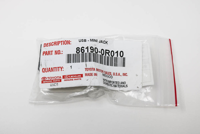 86190-0R010 - Audio Auxiliary Jack 2012-2023 Toyota | Longo Toyota Parts