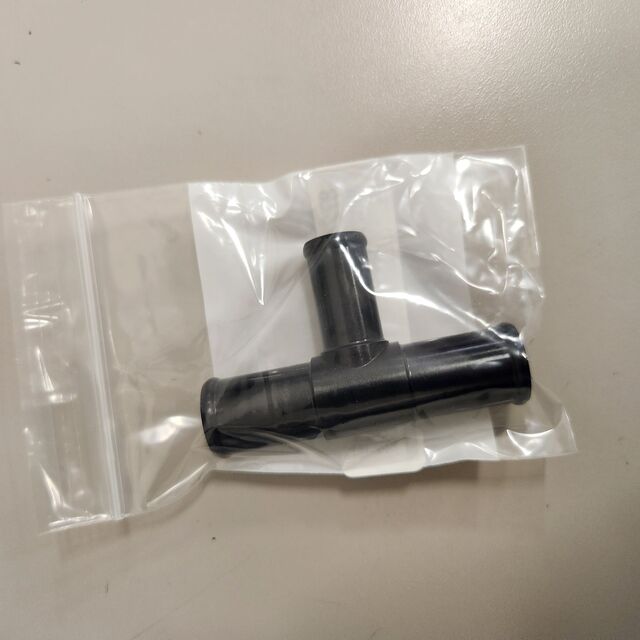 87248-60460 - Connector; Pipe Longo Toyota Parts